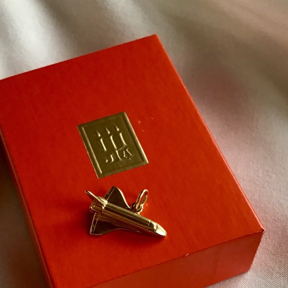 James Avery | Jewelry | James Avery Nasa Space Shuttle Charm 4k Gold ...